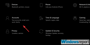 SOLVED: Can't change Windows 10 default apps