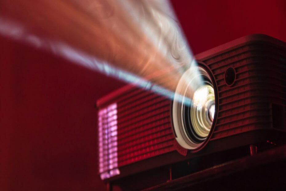 Projector Lamp Not Turning On or Working: How to Fix it