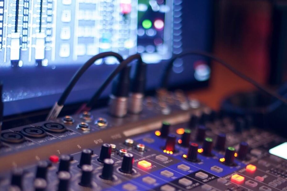 5 Best Banana Plugs For Naim Speakers