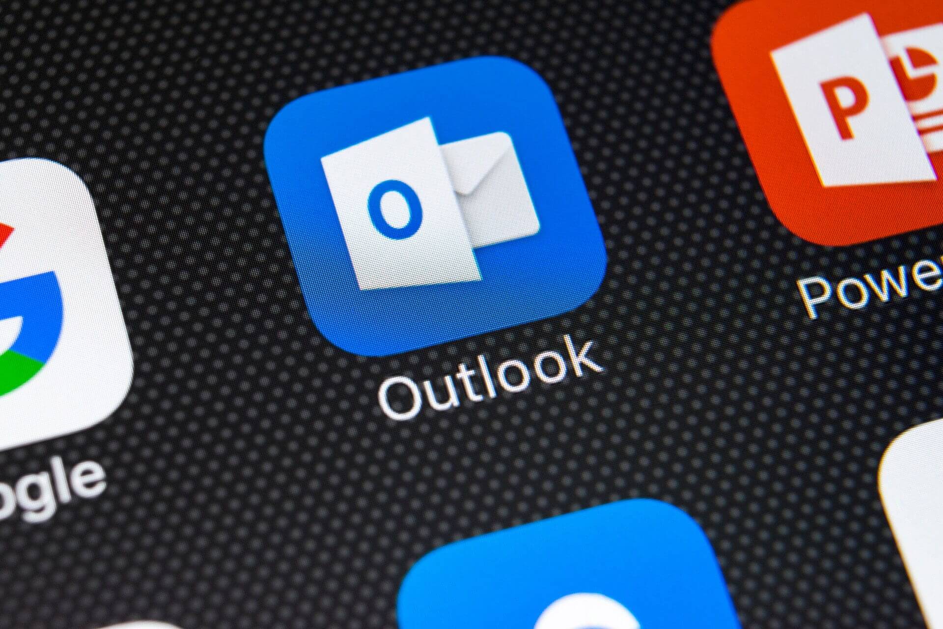 Microsoft rolls out gallery support for Outlook on Android