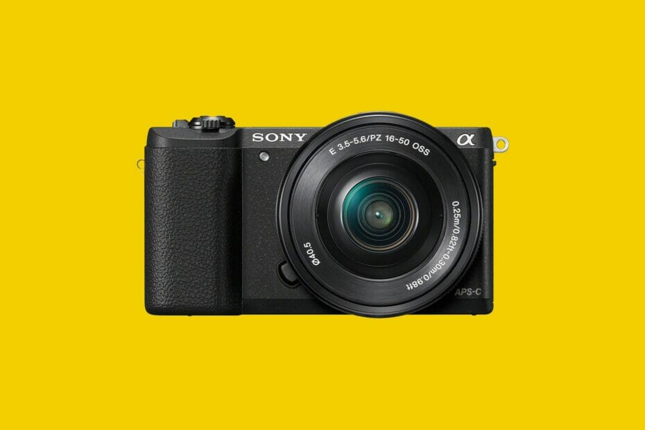 4 best mirrorless cameras for streaming [YouTube / Twitch]