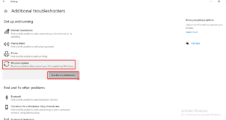 Windows 11 Waiting for You to Review the License Terms [Fix]