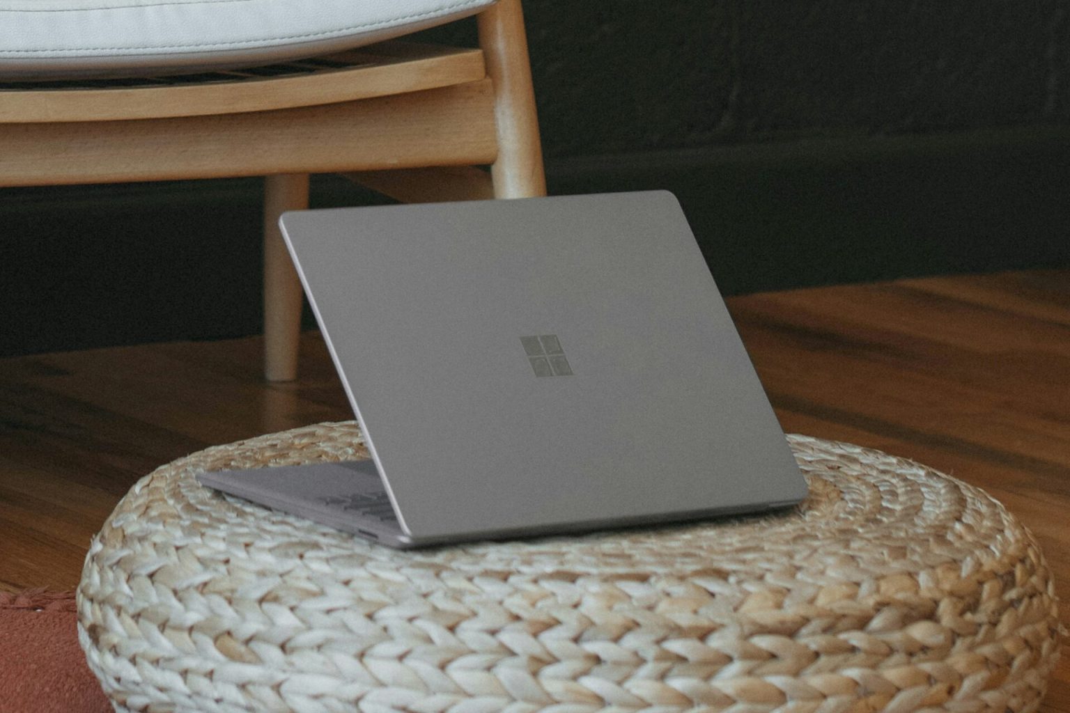 Get Microsoft Surface Laptop 4 at 30% off on Amazon, price slashed to $699