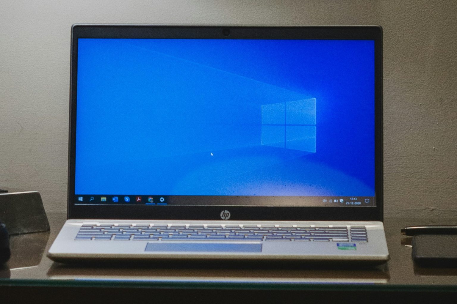 Microsoft's upgrade push fails as two-thirds prefer Windows 10, here's why
