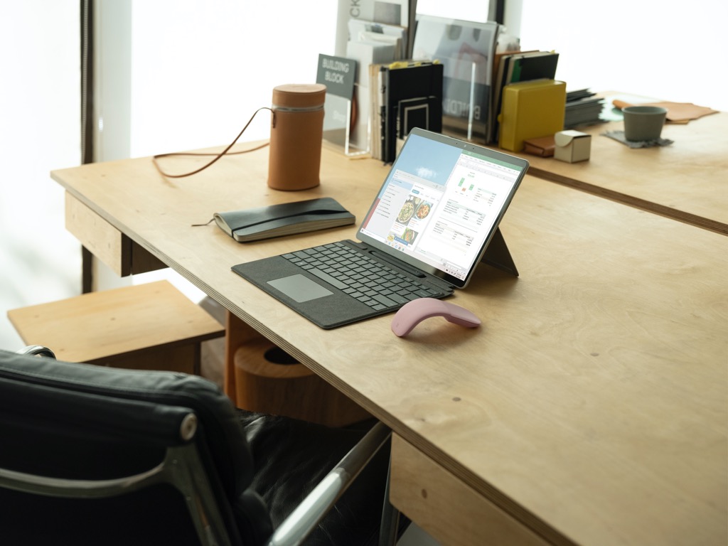 Microsoft Excel on the web adds custom color palettes, cell styles ...