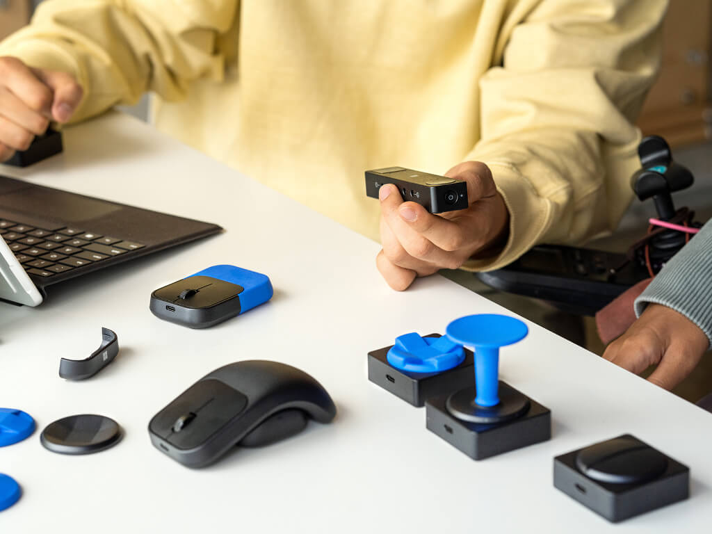 Microsoft announces expanded accessories list with new audio dock ...