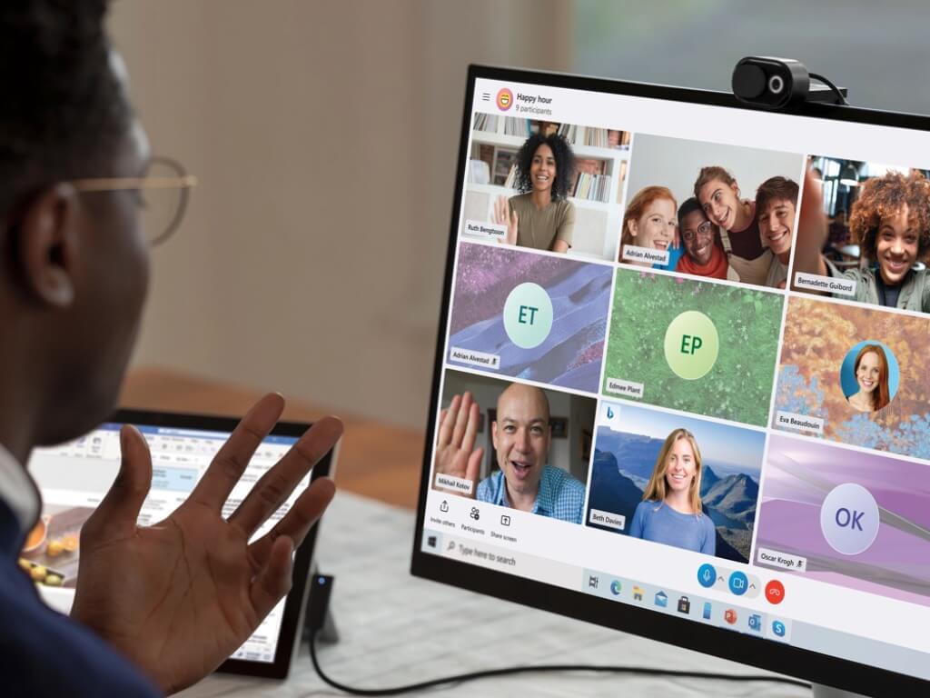 You can now use Skype to dial 911 from your home PC in the USA