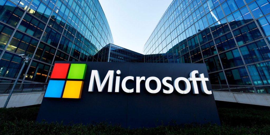 Microsoft misses cautionary revenue projections for FY22 Q4