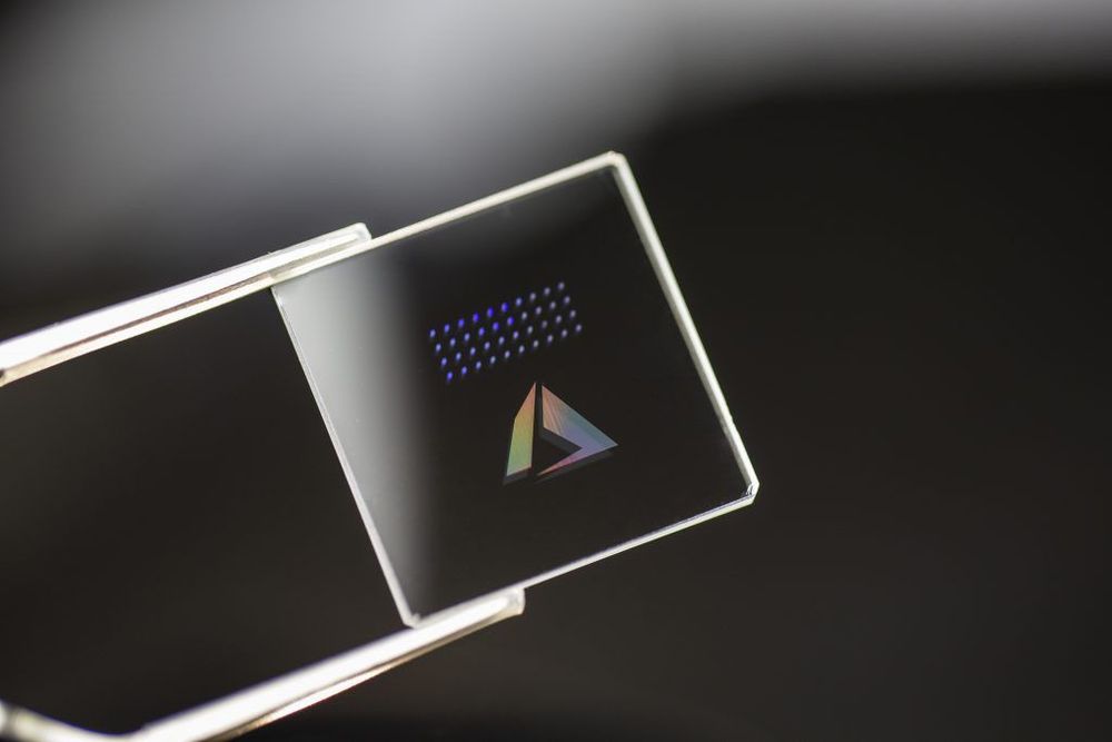 Microsoft’s Project Silica isn’t new, but storing data on quartz glass ...