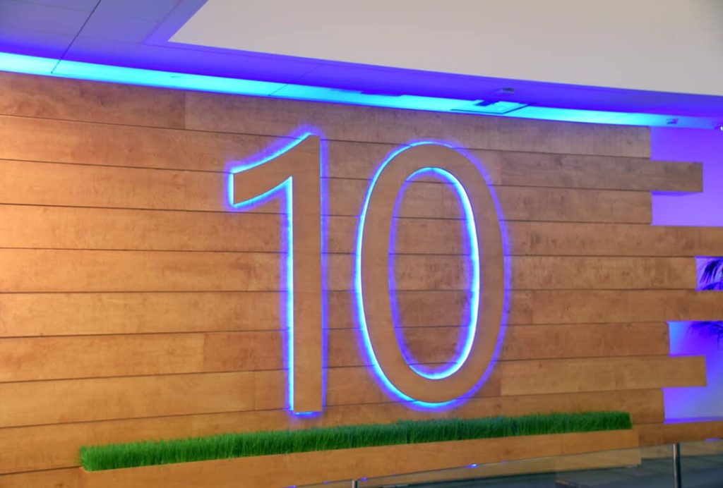 Kent, WA School District to install Windows 10 on all 24,000 school ...