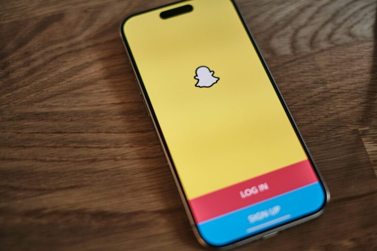 Snapchat Updates Family Center With Deeper Parental Monitoring Tools