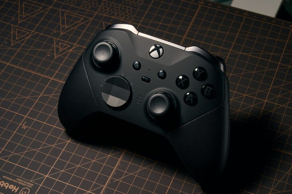 Next-Gen Xbox Controller With Wi-Fi Could Arrive in 2026, Report Claims
